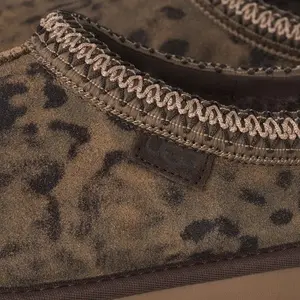 UGG Tasman Round-toe Slippers