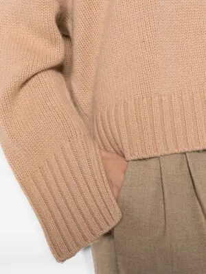Soft Goat Cashmere Turtle-neck Sweater