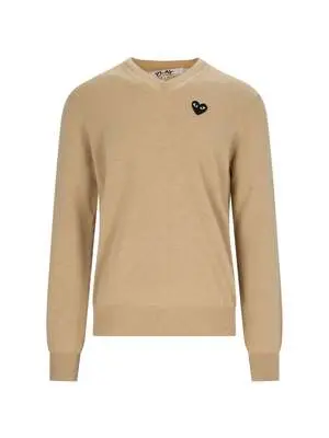 Play Comme Des Garcon 100% Wool V-neck Sweater With Appliqué Heart - Beige