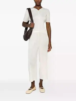 Issey Miyake White Pleated V-neck T-shirt - Neutrals