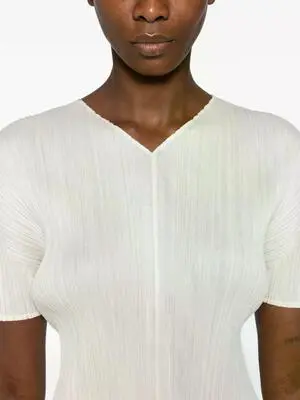 Issey Miyake White Pleated V-neck T-shirt - Neutrals
