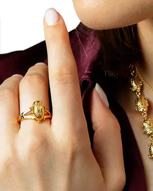 CAPUCINE DE WULF Scarab Gilded Ring