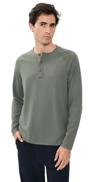 RHONE Waffle Tech Henley - Olive Shadow