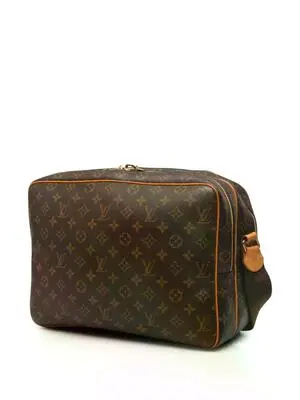 LOUIS VUITTON 2000 Monogram Reporter Gm Crossbody Bag