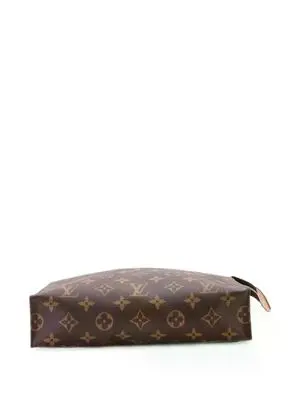 LOUIS VUITTON Toiletry Pouch Monogram Canvas 26 Clutch Bag
