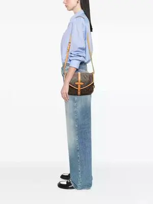 LOUIS VUITTON 1990 Monogram Saumur 30 Crossbody Bag