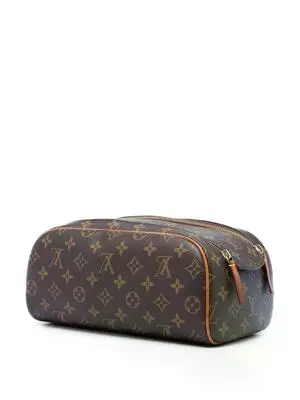 LOUIS VUITTON 2019 Monogram Dopp Kit Toilet Pouch Vanity Bag