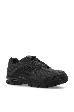 Nike Max Moto 2k Low Top Sneakers