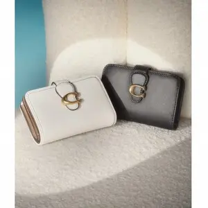 COACH OUTLET Tabby Medium Wallet