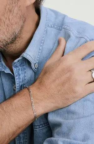 Mejuri Bold Figaro Chain Bracelet