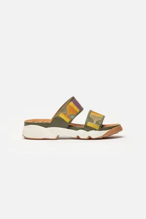 CLARA BARCELO Don't You Burn Me Sandal - Army