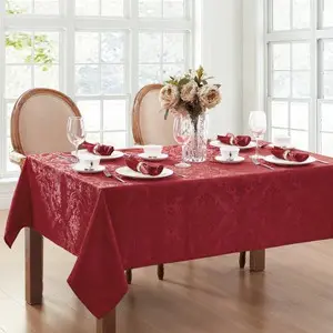 THREADMADE Caiden Elegance Damask Tablecloth - Red