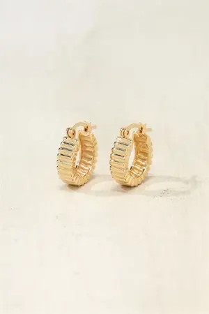 SET & STONES Jules Ridge Hoop Earrings