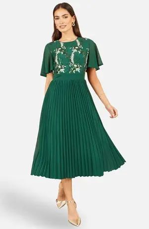 YUMI Sequin Embroidered Pleated Midi Dress