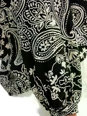 OUI Paisley-print V-neck Blouse