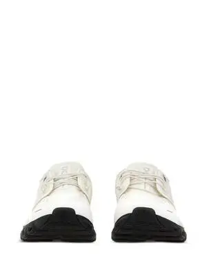 On 6 Sneakers With Paneled Design And Rubber Sole - White