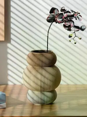 SHEYN Koyl 16 Sculptural 3d-printed Vase
