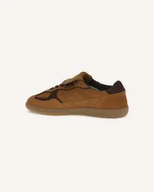 ALOHAS Suede Low-top Sneakers