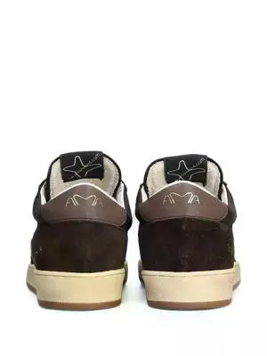 AMA-BRAND Star-patch Sneakers