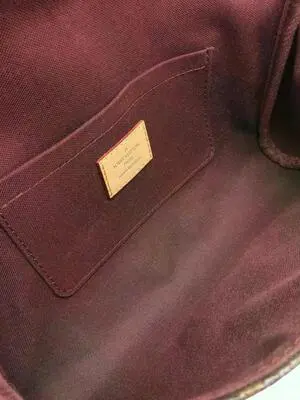 LOUIS VUITTON 2017 Monogram Favorite Mm Satchel