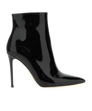 GIANVITO ROSSI Avril Pointed-toe Ankle Boots - Black
