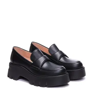 GIANVITO ROSSI Farren Round-toe Loafers