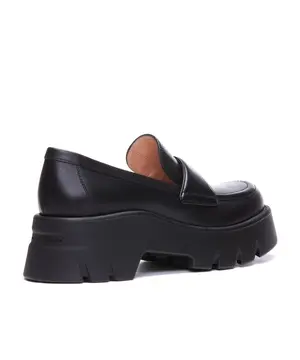 GIANVITO ROSSI Farren Round-toe Loafers
