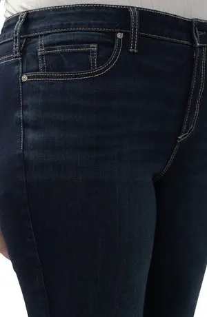 SILVER JEANS CO. Suki Mid Rise Slim Bootcut Jeans