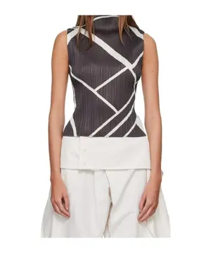 Issey Miyake Sleeveless High Neck Geometric Top - Charcoal-grey