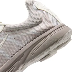 Nike Zoom Streak 3 Athletic Shoes - Brown