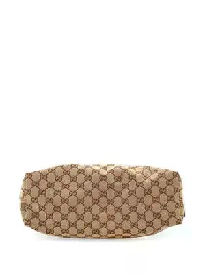 Gucci Gg Canvas Medium Messenger Bag