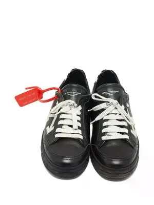 Off-White Vulcanized Sneakers - Black