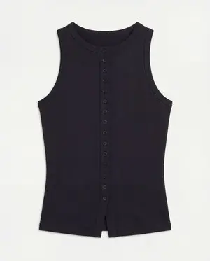 HERA Essential Button Top - Black
