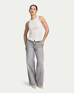 HERA Essential Button Top