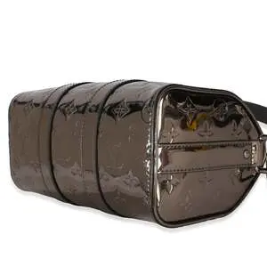 LOUIS VUITTON Keepall Bandouliere 25