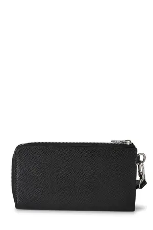 LOUIS VUITTON Taiga Zippy Dragonne