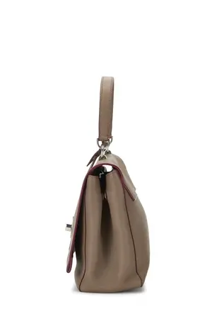 LOUIS VUITTON Leather Lockme Ii