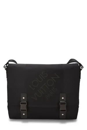 LOUIS VUITTON Damier Geant Loup Messenger - Black