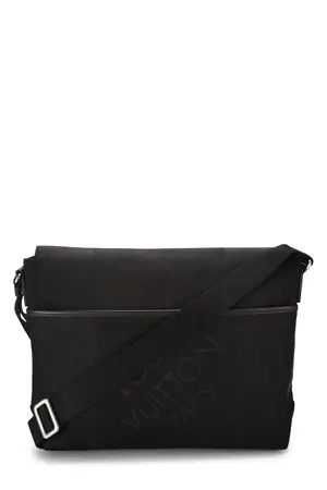 LOUIS VUITTON Damier Geant Canvas Messenger Bag