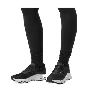 On Low Top Trainers