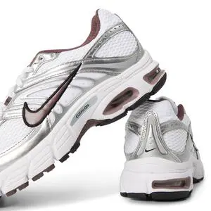 Nike Lightweight Running Shoes