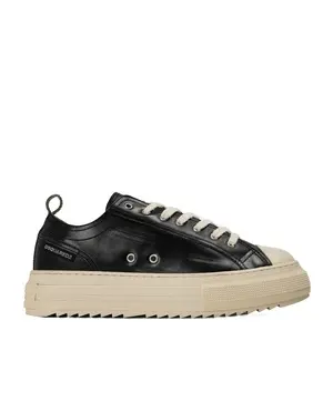 Dsquared2 Versatile Flat Shoes - Black