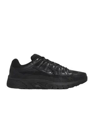 Nike Simple Sports Shoes - Black