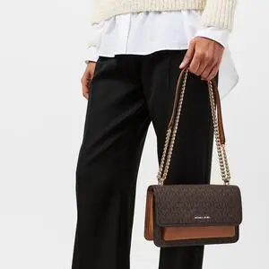 Michael Kors Simple Versatile Bag