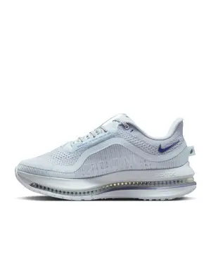 Nike Solid Color Sneakers