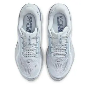 Nike Solid Color Sneakers