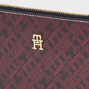 Tommy Hilfiger Printed Handheld Bag