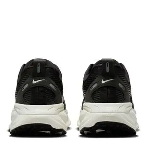 Nike Solid Color Sneakers
