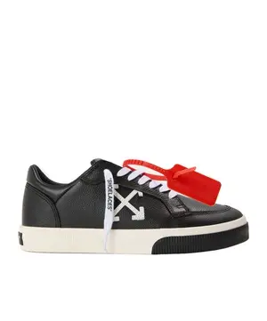 Off-White Low-top Trainers - Black