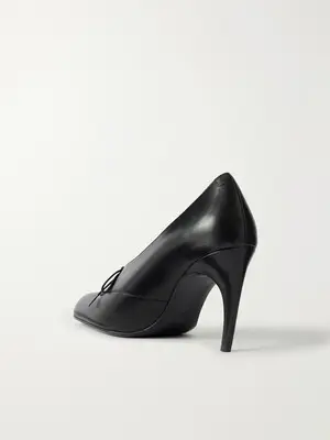 Khaite Leather Lace-up Pumps - Black